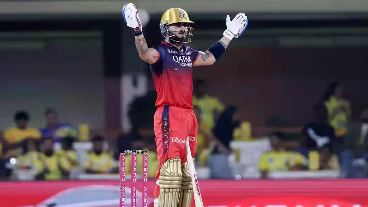 Virat Kohli's Heroic Response After Helmet Hit in RCB vs CSK IPL 2025 ...
