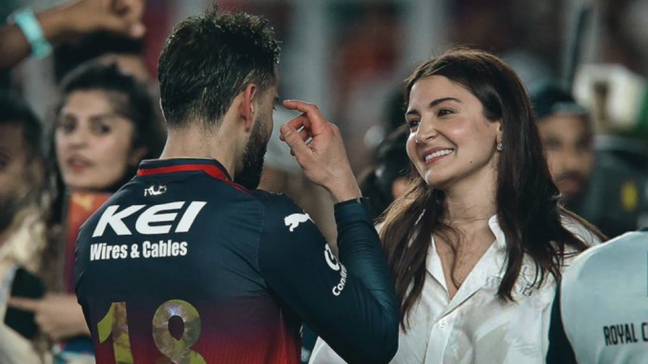 IPL 2025 Final: Virat Kohli Breaks Down as RCB Win First-Ever Title ...